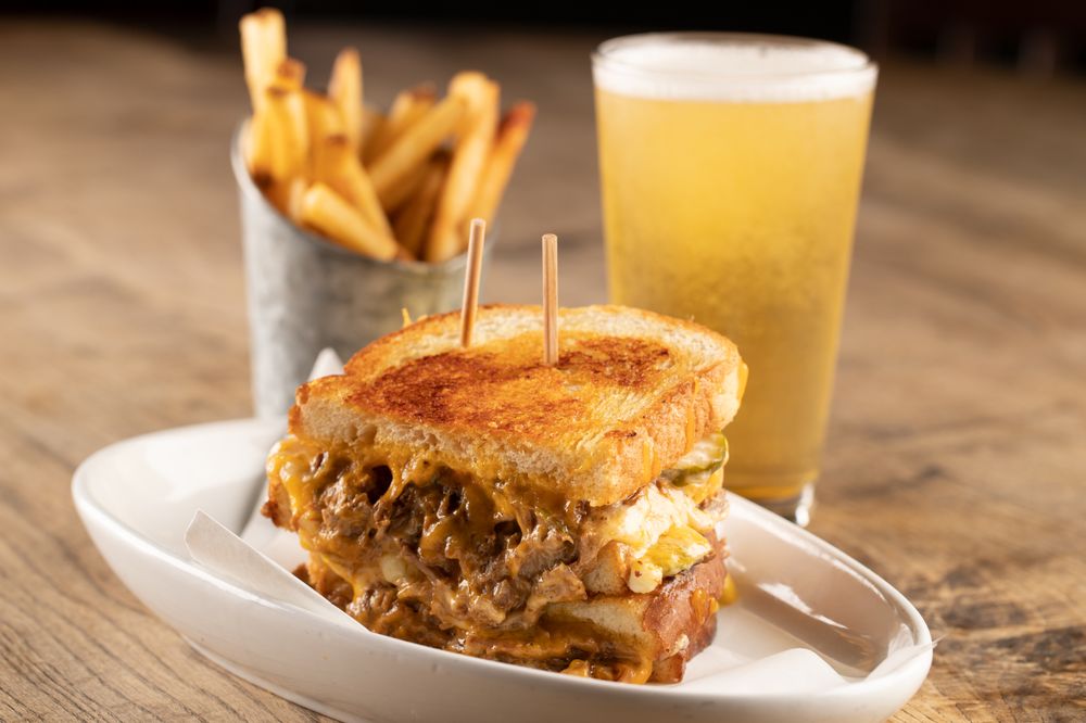 CRICKET’S GRILL & DRAFT HOUSE - Updated July 2025 - 346 Photos & 521 ...