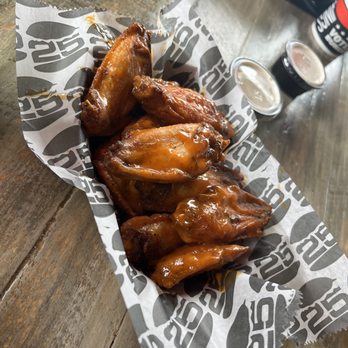 BURGER 25 - Updated December 2024 - 49 Photos & 80 Reviews - 1915 Long ...