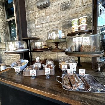 LUCKY LAB COFFEE - Updated September 2025 - 346 Photos & 295 Reviews ...