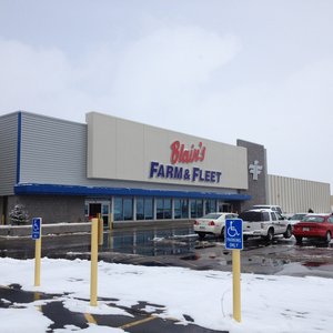 MENARDS - Updated June 2024 - 1051 E San Marnan Dr, Waterloo, Iowa ...