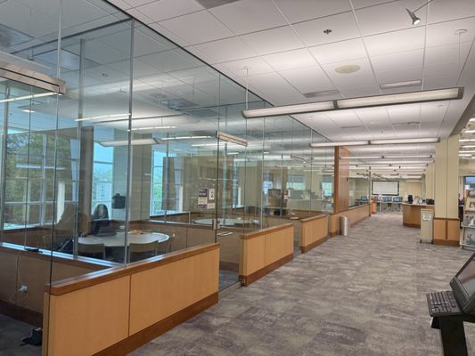 ELMHURST PUBLIC LIBRARY - Updated December 2025 - 82 Photos & 92 ...