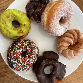 DREAM FLUFF DONUTS - Updated April 2025 - 258 Photos & 320 Reviews ...