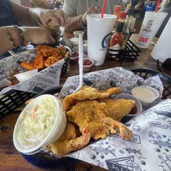 BIG SHUCKS OYSTER BAR - Updated January 2026 - 267 Photos & 340 Reviews ...