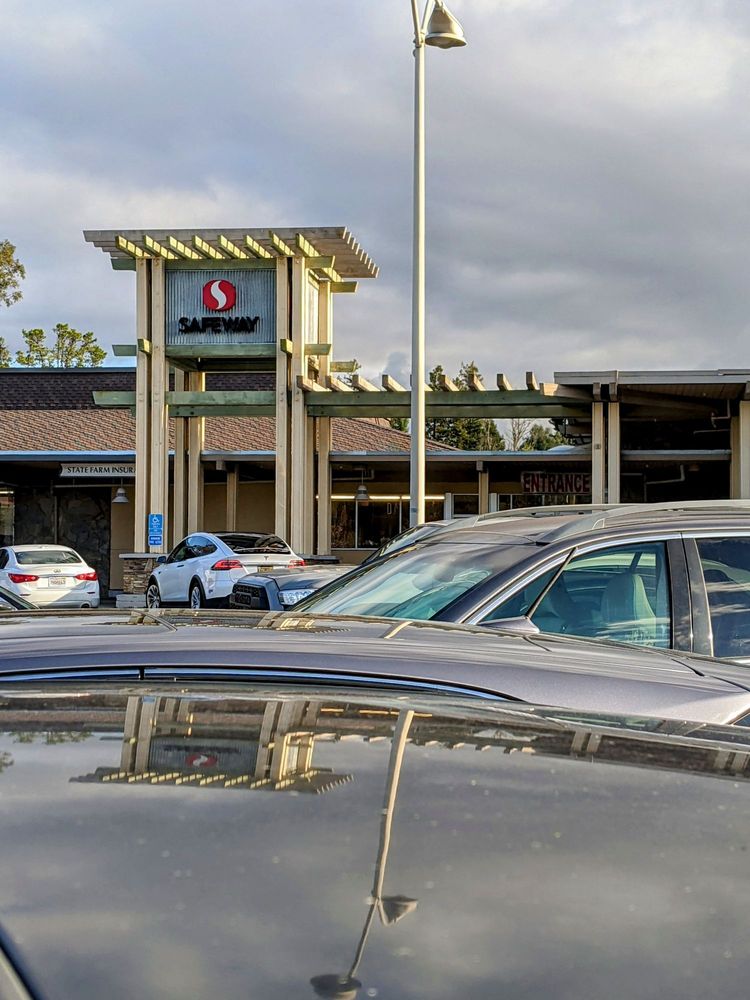 SAFEWAY - Updated December 2025 - 22 Photos & 100 Reviews - 325 S ...
