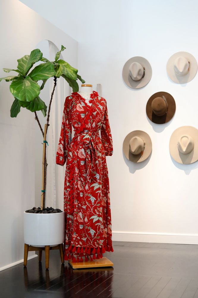 CJ LAING - Updated December 2025 - 34 Via Mizner, Palm Beach, Florida ...