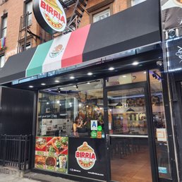 BIRRIA LES - Updated August 2025 - 150 Photos & 86 Reviews - 34 St ...