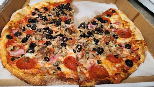SAN REMO’S PIZZERIA & RESTAURANT - 61 Photos & 106 Reviews - 6426 N US ...