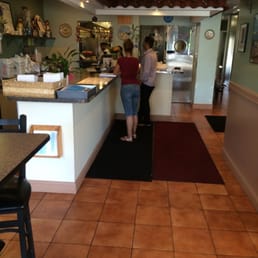 GREEK TOWN FAMILY RESTAURANT - Updated December 2025 - 104 Photos & 261 ...
