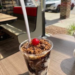 OSCAR’S FROZEN CUSTARD - Updated October 2025 - 95 Photos & 140 Reviews ...