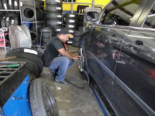 ROAD RUNNER TIRES & WHEELS - Updated November 2025 - 15 Photos & 29 ...