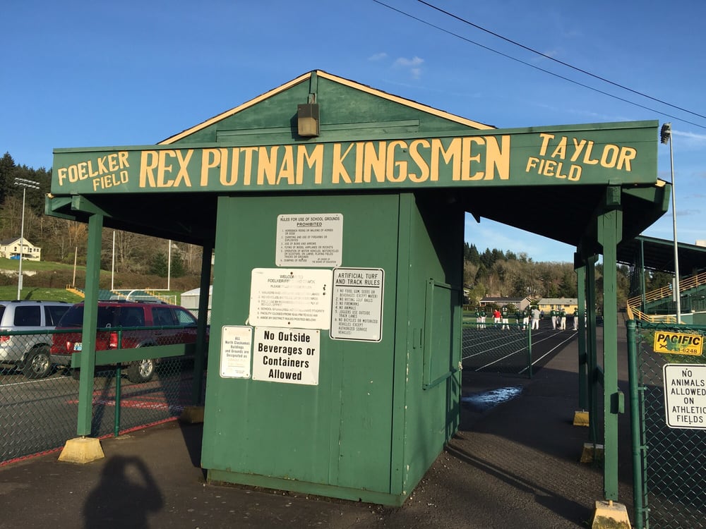 REX PUTNAM HIGH SCHOOL - 4950 SE Roethe Rd, Milwaukie, Oregon - Middle ...