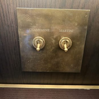 THE HOLBROOK HOUSE San Francisco, CA - Updated November 2024 - 419 ...