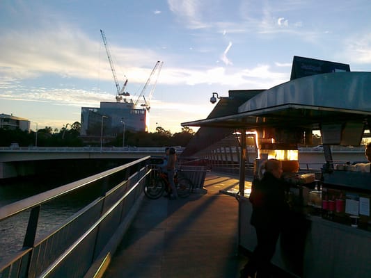 THE DOMAIN, QUT-SIDE OF THE GOODWILL BRIDGE - Goodwill Bridge, Brisbane ...