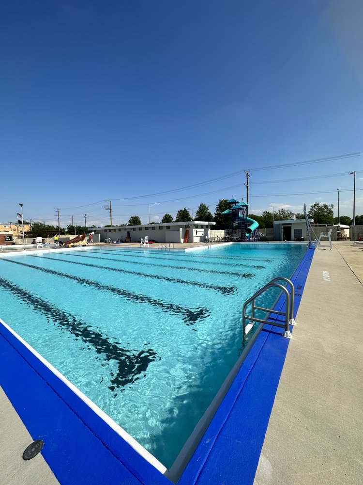 BLUE ISLAND POOLS & SPAS - Updated July 2025 - 11 Photos - 1705 Vermont ...