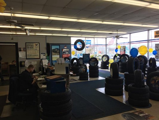 WARREN TIRE SERVICE CENTER - Updated May 2026 - 14 Reviews - 608 ...