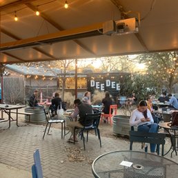 DEE DEE - Updated February 2025 - 459 Photos & 462 Reviews - 4204 ...
