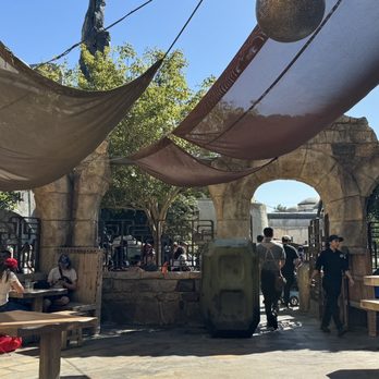 DOCKING BAY 7 FOOD AND CARGO - 1229 Photos & 327 Reviews - 1313 ...