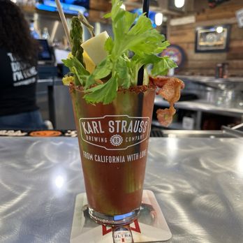 SEPTEMBERS TAPROOM & EATERY - PERRIS - Updated May 2024 - 114 Photos ...