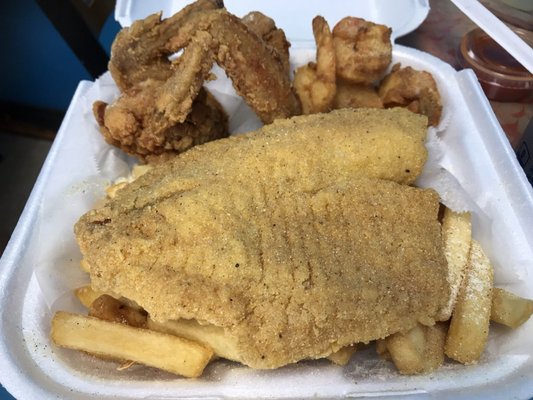 SNAPPERS FISH AND CHICKEN - 69 Photos & 43 Reviews - 1405 W Broward ...