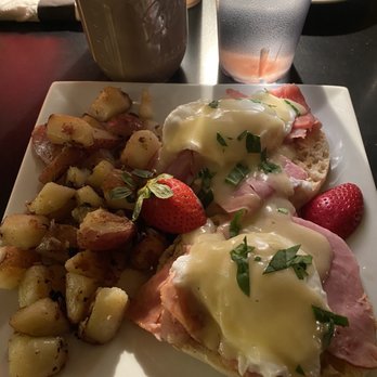 AMBITION COFFEE & EATERY - Updated December 2025 - 142 Photos & 213 ...