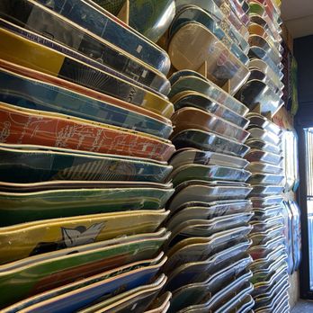 303 BOARDS - Updated December 2025 - 46 Photos & 83 Reviews - 1338 E ...