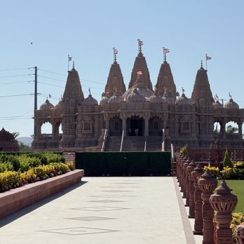 BAPS SHRI SWAMINARAYAN MANDIR - LOS ANGELES - Updated November 2025 ...
