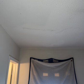 LAKE CASTLETON APARTMENTS - Updated December 2024 - 27 Photos & 44 ...