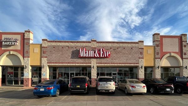 ADAM & EVE - Updated April 2025 - 30 Photos - 5905 82nd St, Lubbock ...