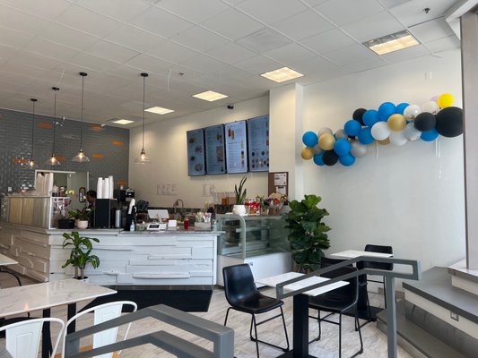 FAT BEE CAFÉ - Updated December 2025 - 32 Photos & 28 Reviews - 880 NW ...