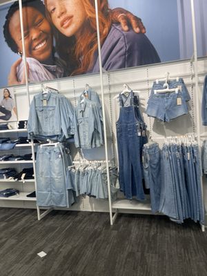 TARGET - Updated October 2025 - 191 Photos & 252 Reviews - 2700 W 120th ...