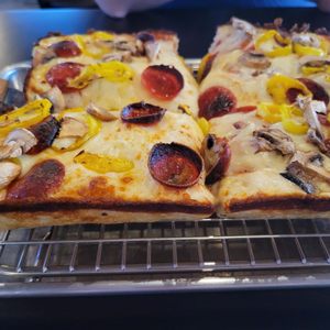 ALE & EDDIES TAPHOUSE - 56 Photos & 48 Reviews - 15015 13 Mile Rd, Warren, MI - Yelp