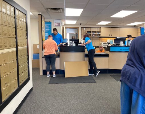 THE UPS STORE - Updated February 2025 - 29 Photos & 12 Reviews - 1302 N ...