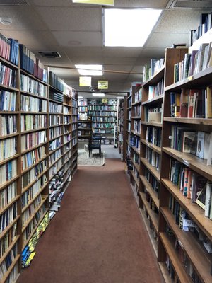 HOOKED ON BOOKS - Updated July 2024 - 14 Reviews - 2756 S Campbell Ave ...