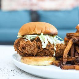 PUTTERY - Updated October 2025 - 571 Photos & 376 Reviews - 1818 ...