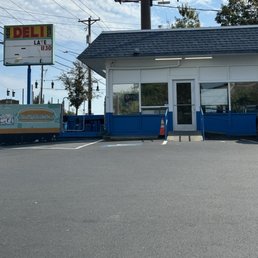 MSM DELI - Updated September 2025 - 417 Photos & 1414 Reviews - 2220 ...