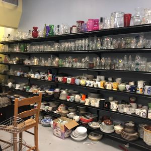 THE GOODWILL STORE - 32 Photos & 82 Reviews - Thrift Stores - 965 ...