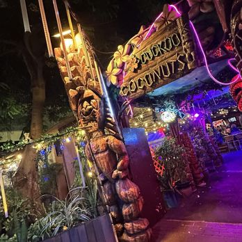 CUCKOO COCONUTS WAIKIKI - Updated November 2025 - 1082 Photos & 804 ...