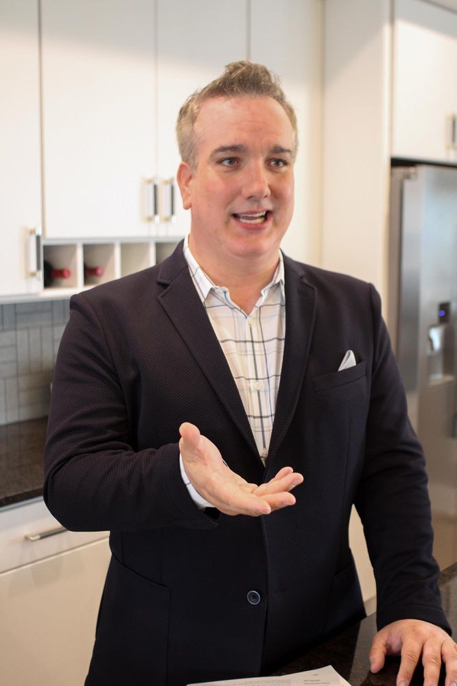 MARK BRANCH - Updated October 2025 - 19 Photos - 8500 Keystone Crossing ...