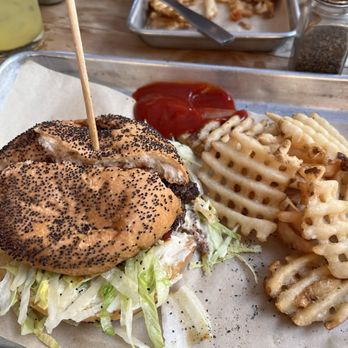 GOODFRIEND BEER GARDEN & BURGER HOUSE - Updated October 2025 - 629 ...