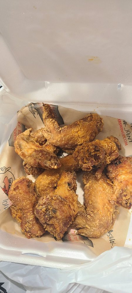 ROOSTERS RESTAURANT & BAR - Updated February 2025 - 102 Photos & 96 ...