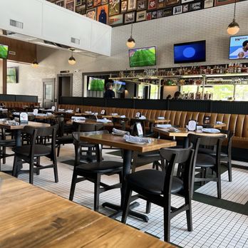 THE FILSON QUEEN CITY KITCHEN AND BAR - Updated May 2025 - 202 Photos ...