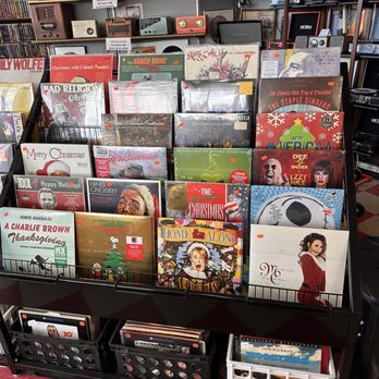 RECORD GUYS - Updated January 2026 - 14 Photos & 31 Reviews - 701 S ...