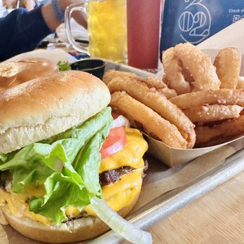 302 WHEATON - Updated April 2025 - 140 Photos & 194 Reviews - 302 W ...