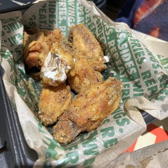 WINGSTOP - Updated December 2025 - 104 Photos & 122 Reviews - 4704 ...