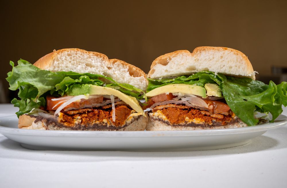 CASA GISH BAC - Updated September 2025 - 27 Photos - 1436 S Vermont Ave ...