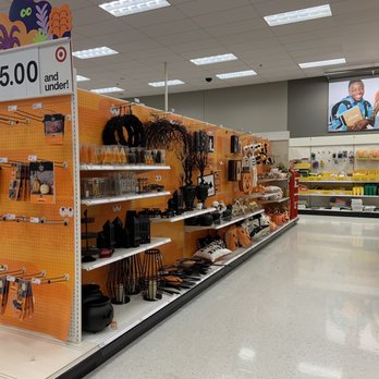 TARGET - Updated December 2025 - 30 Photos & 19 Reviews - 3255 Owen Rd ...