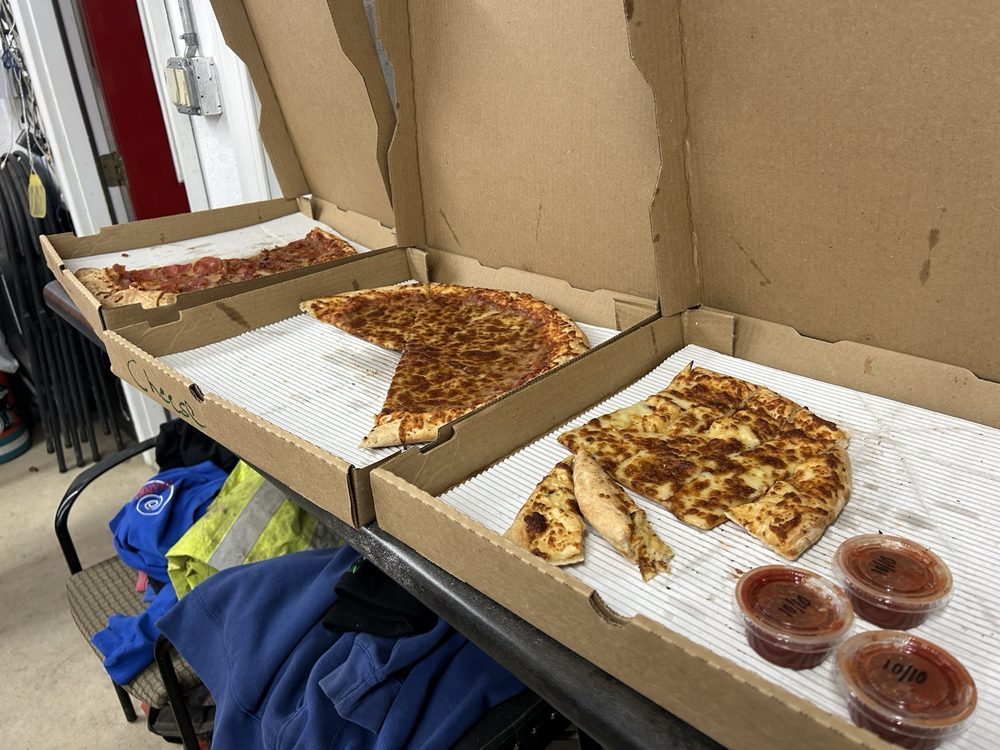 FIVE FOURTEEN PIZZA AND TREATS - Updated December 2025 - 514 E Lucas St ...