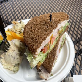 THE UPPER CRUST SANDWICH SHOPPE - Updated August 2024 - 415 Photos ...