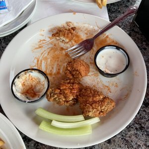 MACHS GUTE PUB AND GRILLE - Updated August 2024 - 66 Photos & 92 ...