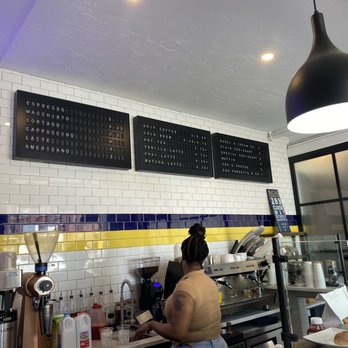 DUCALI PIZZERIA & BAR - Updated March 2025 - 212 Photos & 350 Reviews ...